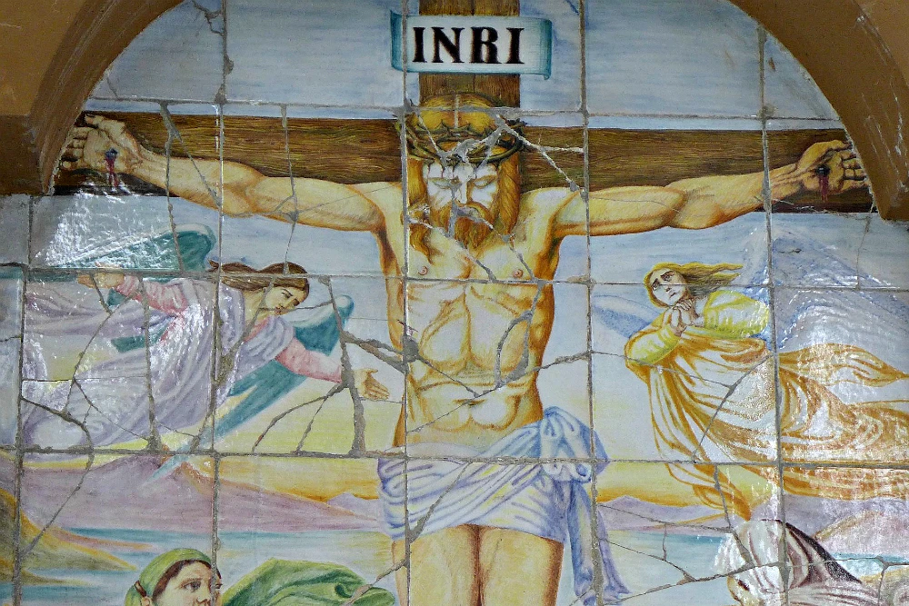 Der Kreuzweg: 12. Station – Jesus wird am Kreuz erhöht und stirbt