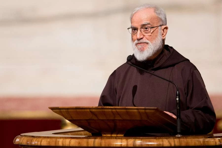 "Einfacher Priester der Kirche" – und Kardinal: Der Prediger des ...