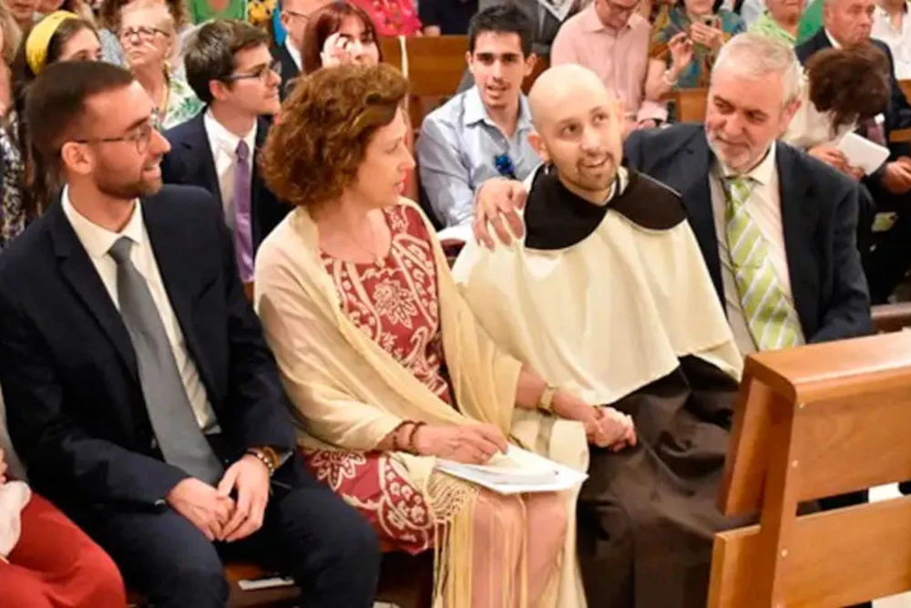 Schwerkranker 21-jähriger Karmelit stirbt am Vorabend des Skapulierfests