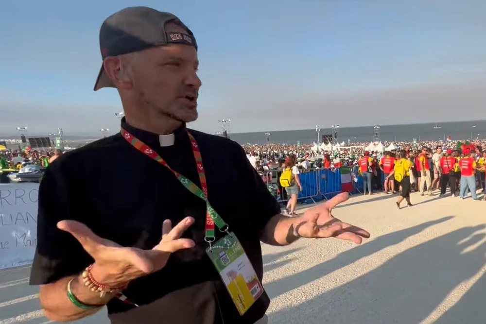 Gehörloser Priester berichtet über seine Erfahrungen beim Weltjugendtag ...