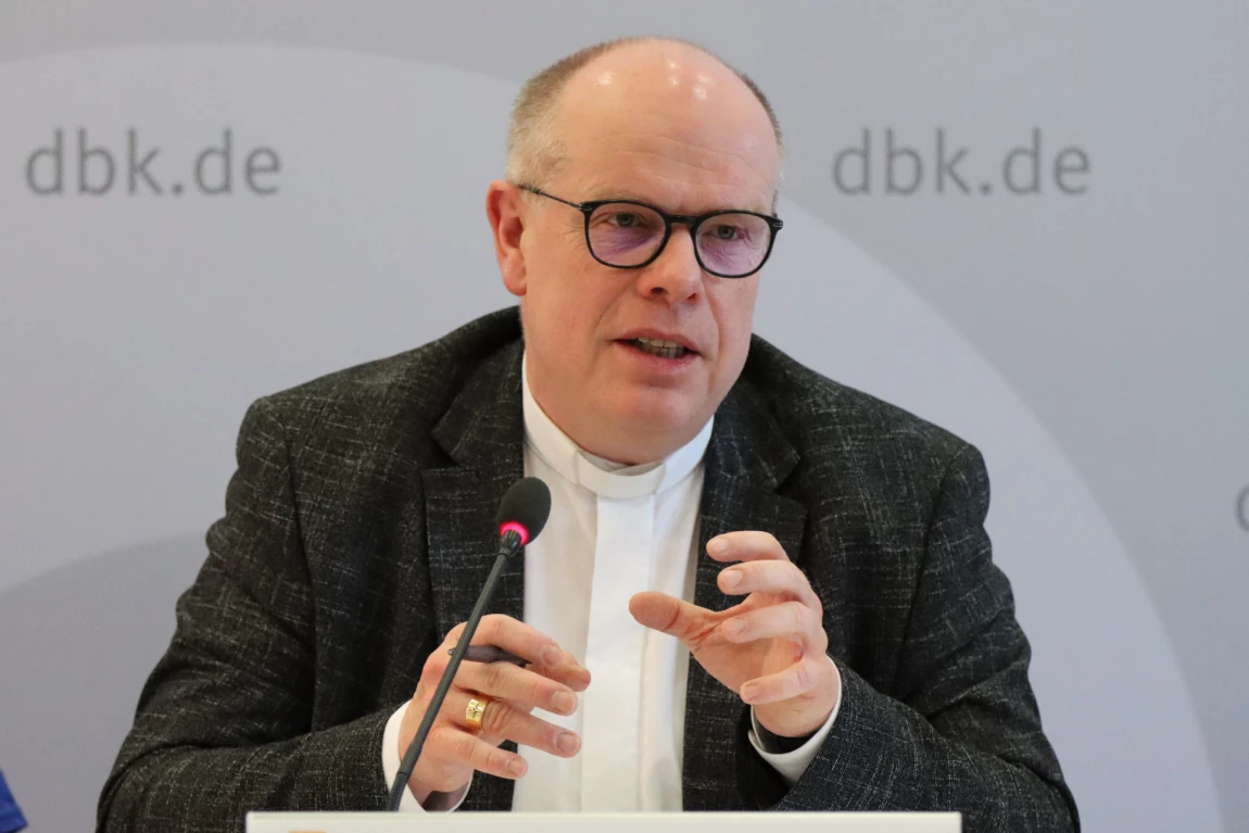 Jugendbischof Wübbe: „Ministranten sind das lebendige Gesicht einer ...